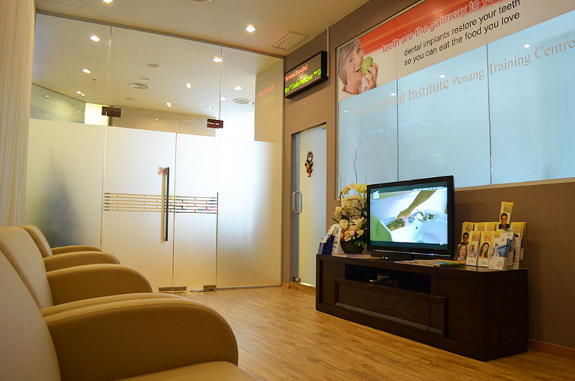 Search & Book - Dr.Lim Han Chuin